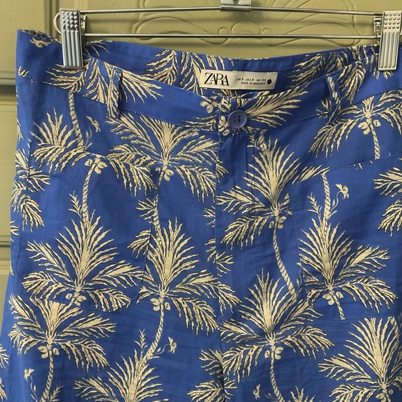 Zara | Pants & Jumpsuits | Zara Tropical Blue And Cream Print Slacks ...